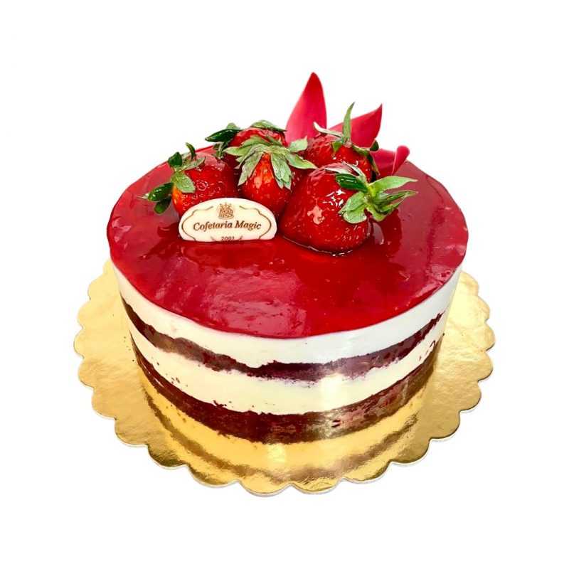 Cofetaria Magic - Tort Red Velvet,blat de vanilie insiropat, mousse cu ...